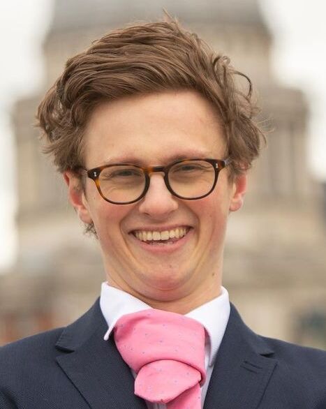 Max Fosh — Bio, Parents, YouTube career, Girlfriend, Net worth ...