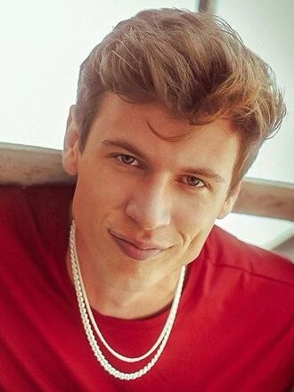 Josh Brubaker — Bio, Parents, TikTok career, Girlfriend, Net worth ...