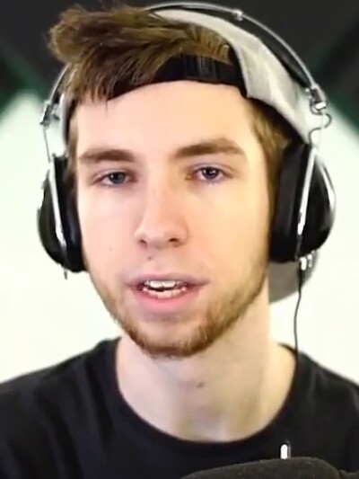 PeteZahHutt — Bio, Parents, YouTube career, Girlfriend, Net worth 2025 ...