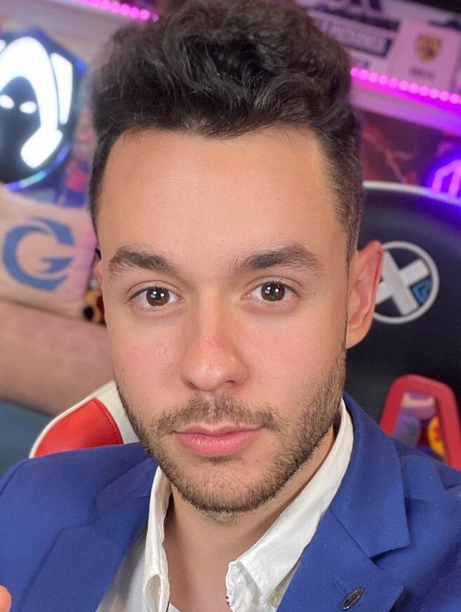 TheGrefg — Bio, Parents, YouTube career, Girlfriend, Net worth ...