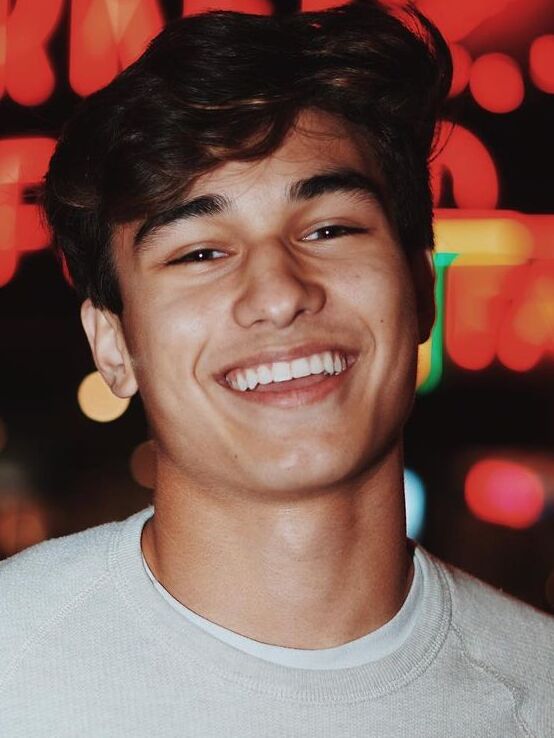 Kio Cyr — Bio, Parents, TikTok career, Girlfriend, Net worth, Interesting facts 2023 - World ...