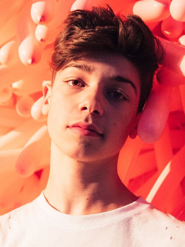 Joey Birlem — Bio, Parents, TikTok career, Girlfriend, Interesting ...