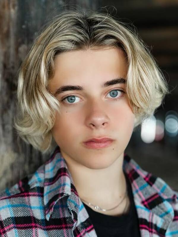 Gavin Magnus — Bio, Parents, Music caree, Girlfriend, Net worth ...