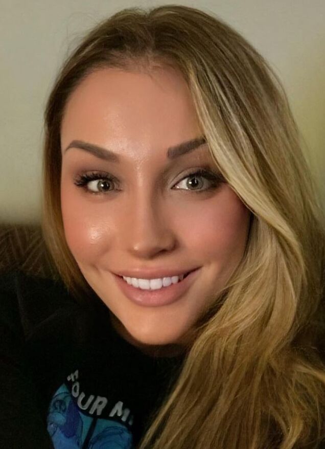 Jessica Goch — Bio, Parents, Twitch career, Boyfriend, Net worth ...