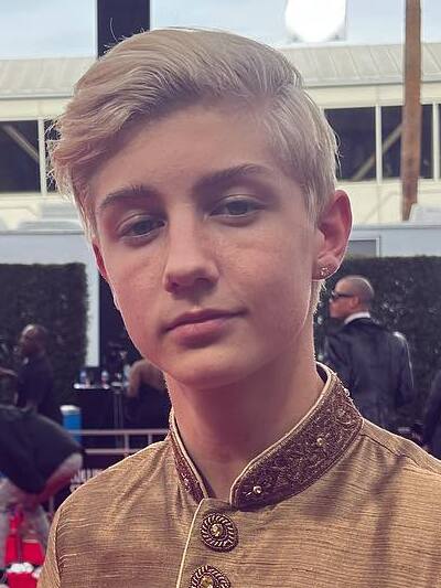 Stefan Benz - Bio, Parents, Music career, Girlfriend, Net worth 2022 ...