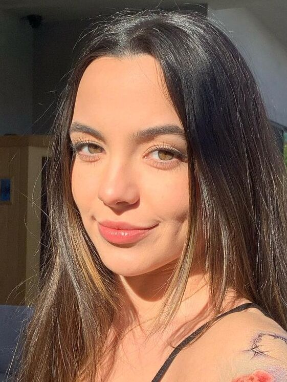 Vanessa Merrell — Bio, Parents, YouTube career, Boyfriend, Net worth ...